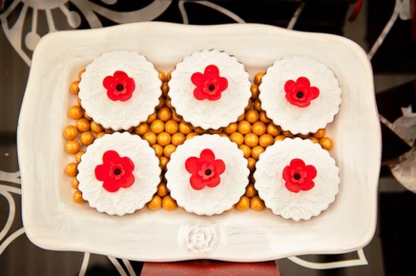 1920’s Poppy Themed Baby Shower – Baby Shower Ideas 4U